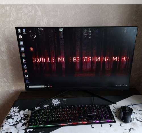 Игровой компьютер с монитором