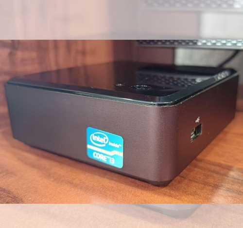 Intel NUC DC3217IYE