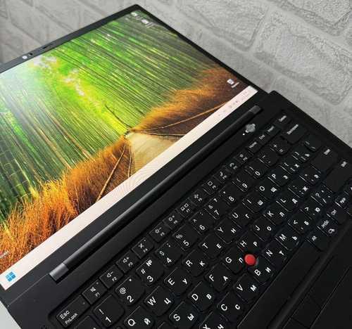 Lenovo Thinkpad X1 Carbon Gen9 i5-1135G7 ультратон