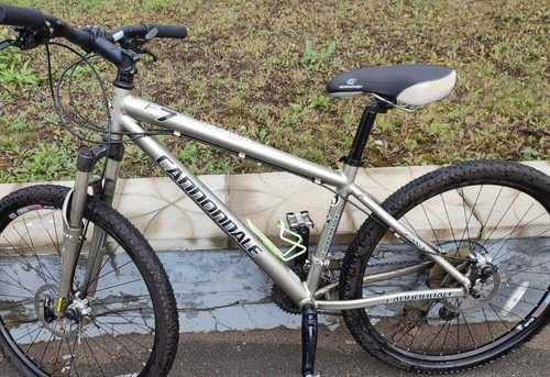 Горный велосипед cannondale F7 (2010) колеса 26"