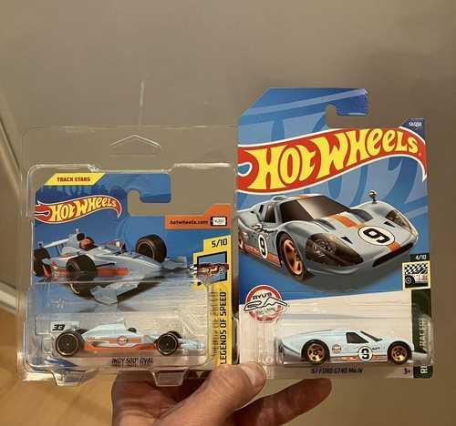 Hot Wheels Gulf Indy 500 Oval & '67 Ford GT40