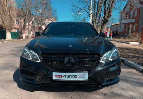 Диффузор с решеткой E63 AMG Black Mercedes-Benz