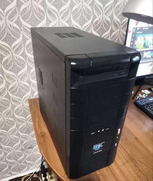 4 ядра 8 гигов видео 1гб HDD 500GB