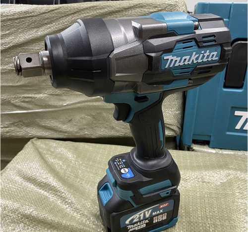 Аккумуляторный грузовой гайковерт makita