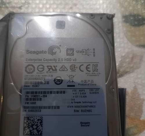 Жесткий диск Seagate 2тб SAS 2.5" ST2000NX0273