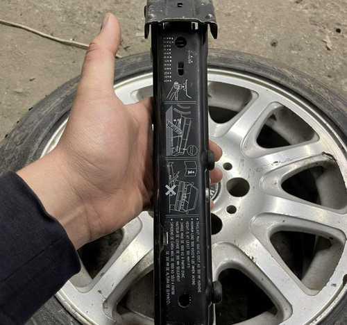 Оригинальный новый домкрат bmw