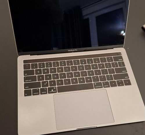 Macbook pro 13 2018 256gb