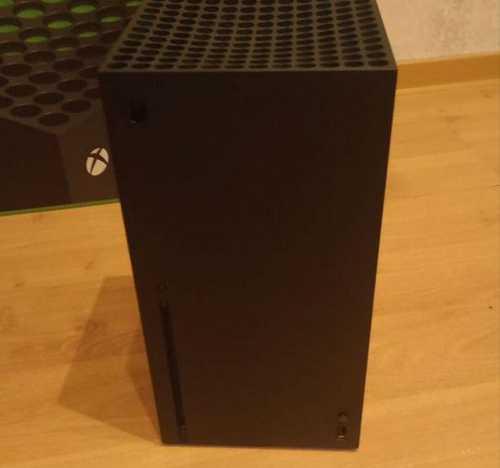 Xbox Series X + подарок зарядная станция и 2 акб