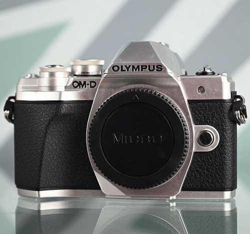 Olympus OM-D E-M10 Mark III Body (пробег 18тыс)