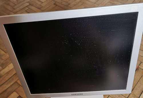 Монитор Samsung SyncMaster 970P 19"