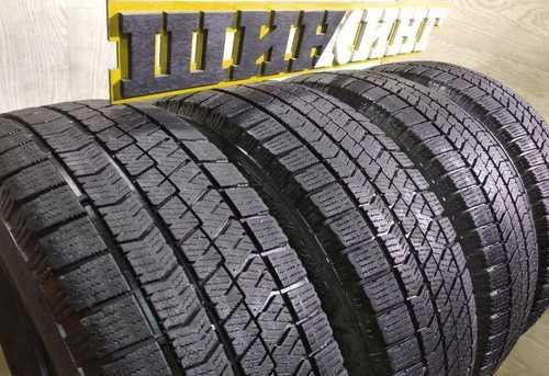 Bridgestone Blizzak VRX2 215/60 R16