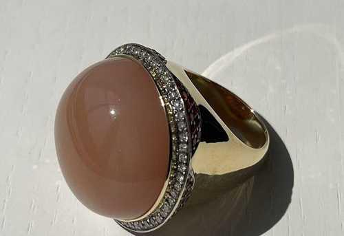 Золотое кольцо кабошон брилианты и лунный камень