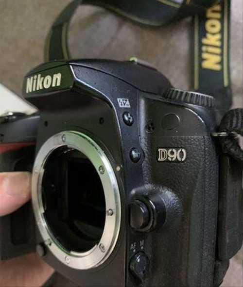 Зеркальный фотоаппарат Nikon D90 + обьектив 18-135
