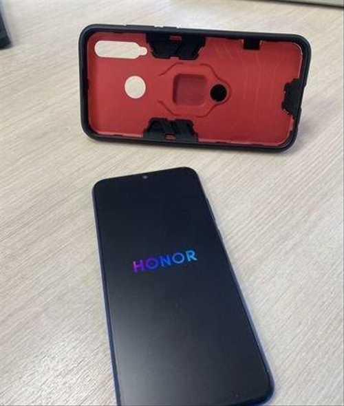Продам смартфон Honor 10i