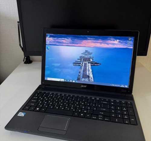 Acer Aspire 5733