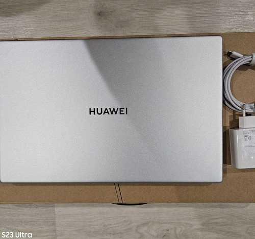 Huawei MateBook d15 ryzen 7 5700u/8/512gb