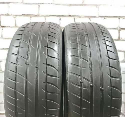 Tigar UHP Ultra High Performance 215/60 R16 99V