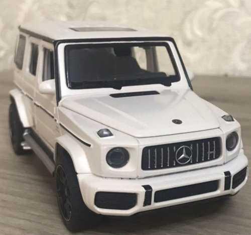 Модель автомобиля mercedes benz