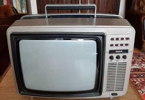Переносный цветной телевизор СССР