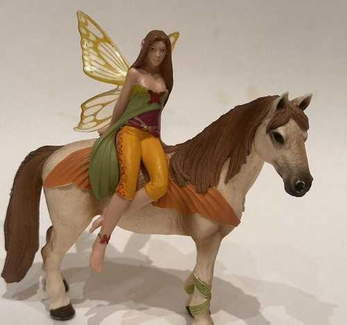 Schleich, Фея (эльф) на лошади