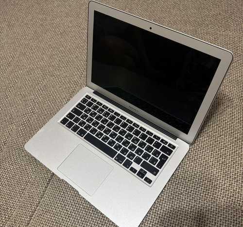 MacBook Air 13 (2017)