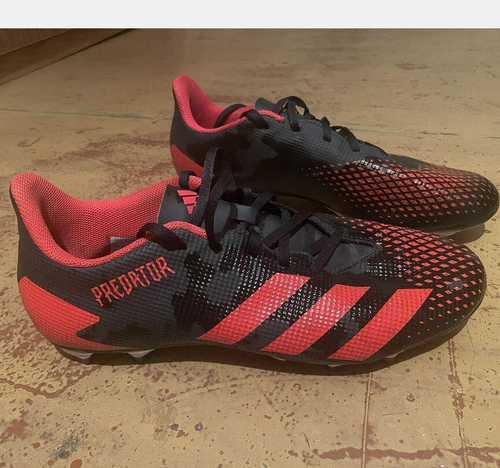 Футбольные бутсы adidas predator 20.4