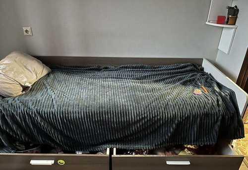 Кровать односпальная 90х200 с матрасом бу