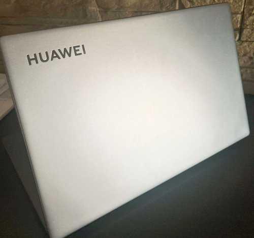 Huawei matebook d15