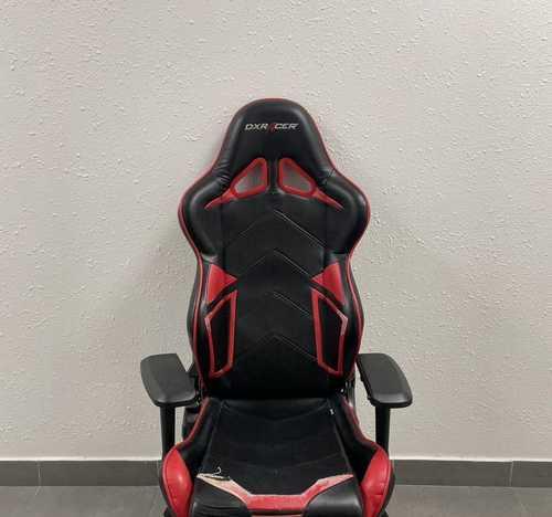 Игровое кресло dxracer