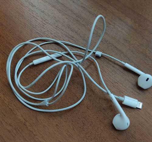 Наушники Apple Earpods lightning