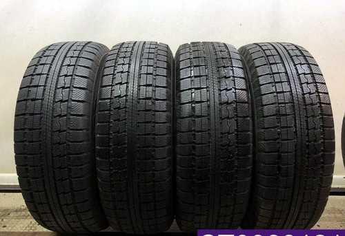 Toyo Winter Tranpath MK4a 215/65 R16 96T