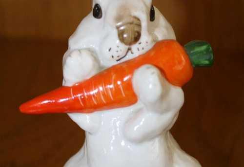 Статуэтка "Зайчик с морковью" - Лфз