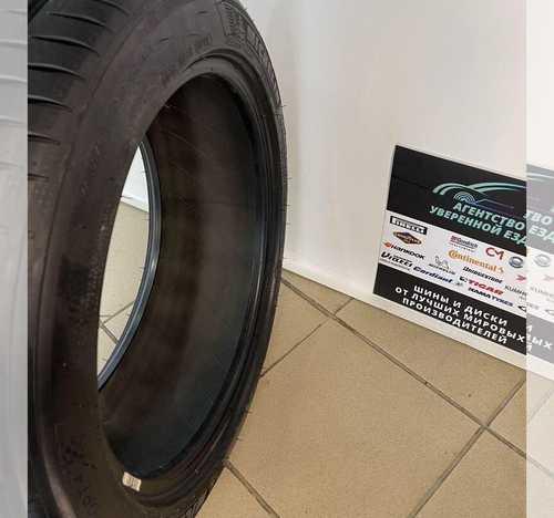 Michelin Pilot Sport 4 245/45 R18 100Y