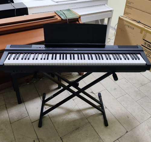 Yamaha p125 a Цифровое пианино