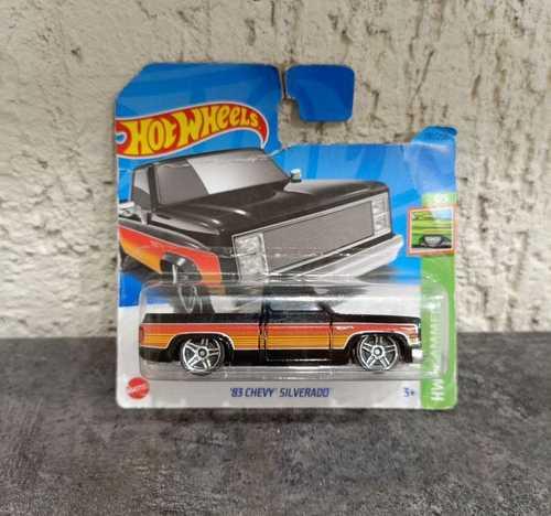 Hot wheels '83 Chevy Silverado (HW Slammed)