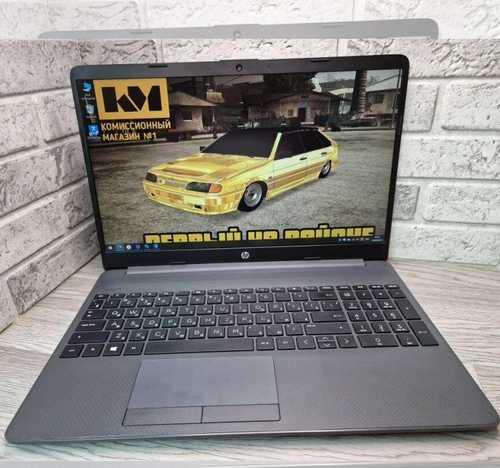 15.6 Ноутбук HP Laptop 15-DW1188UR на Intel Pentiu