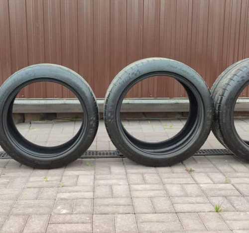 Michelin Pilot Super Sport 265/40 R19 и 315/35 R20 Y