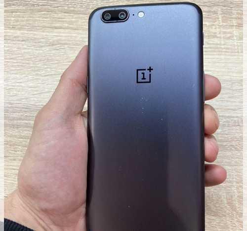 OnePlus 5, 6/64 ГБ