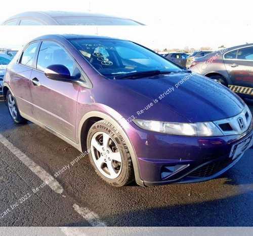 Крыло переднее правое Honda Civic Хэтчбэк 5D 05-12