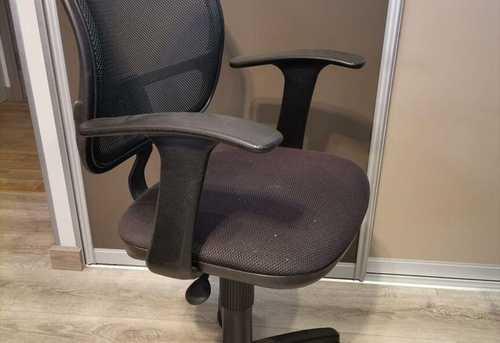 Продается офисное компьютерное кресло