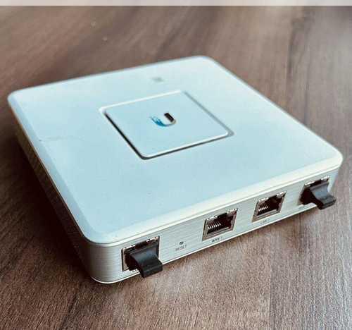 Ubiquiti Unifi USG Unifi Security Gateway