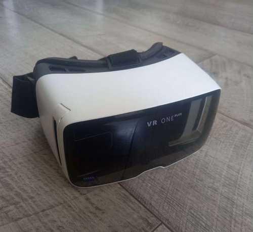 Очки виртуальной реальности zeiss VR ONE Plus