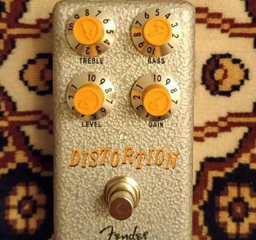 Fender Hammertone Distortion гитарная педаль
