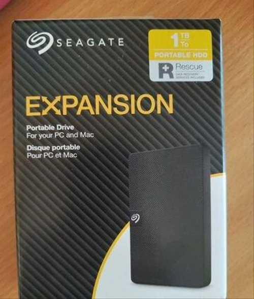 Портативный жесткий диск Seagate Expansion 1Tb