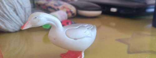 Фигурка гусь