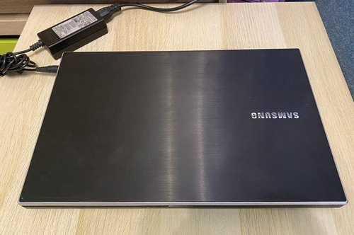 Ноутбук 15.6 Samsung np305v5a