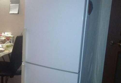Холодильник Samsung RL39thcsw