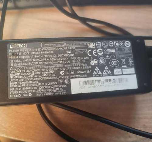 Блок питания ноутбука Liteon PA-1900-32 90W