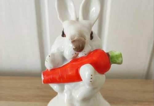 Заяц с морковкой лфз СССР