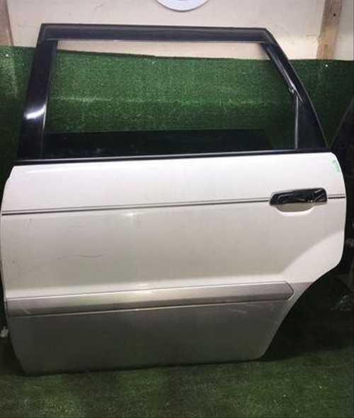Дверь задняя левая Mitsubishi Chariot Grandis N94W